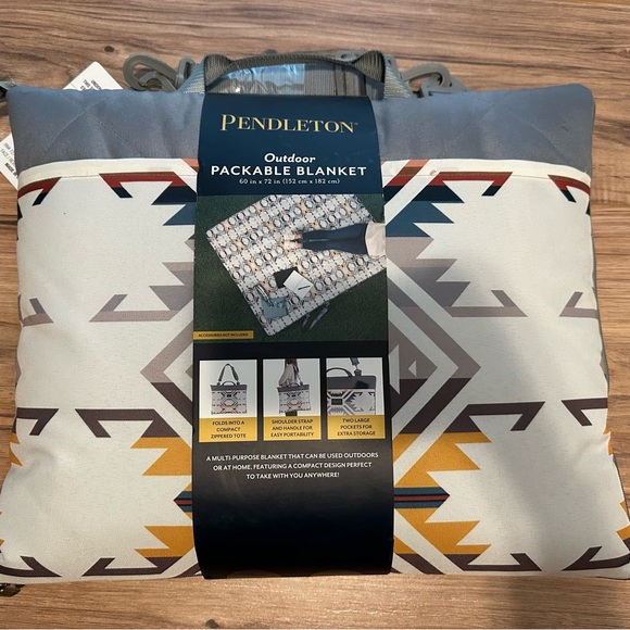Pendleton | Other | Pendleton Packable Blanket | Poshmark